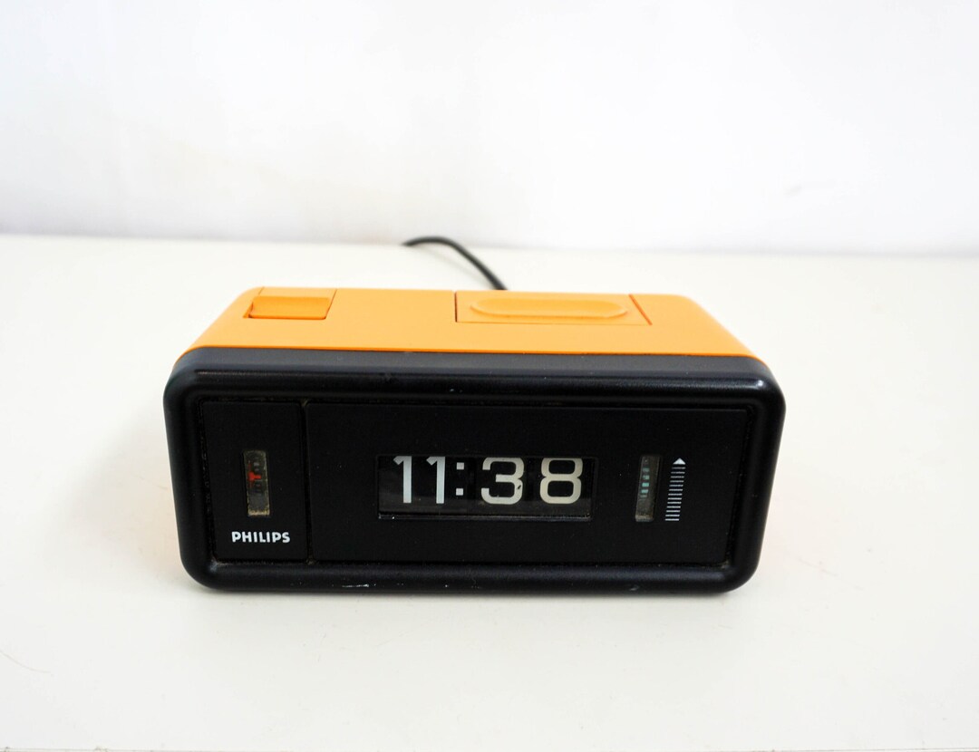 1970s Philips Vintage Flip Clock - Model HR 5272, Ocher Yellow, Black ...