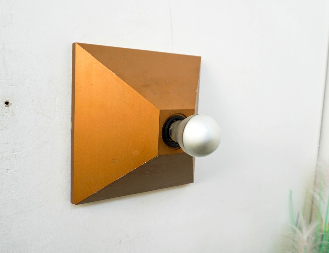 1970s Raak Pyramid "c1610" Wall Light, Dutch Design. Copper Gold ...
