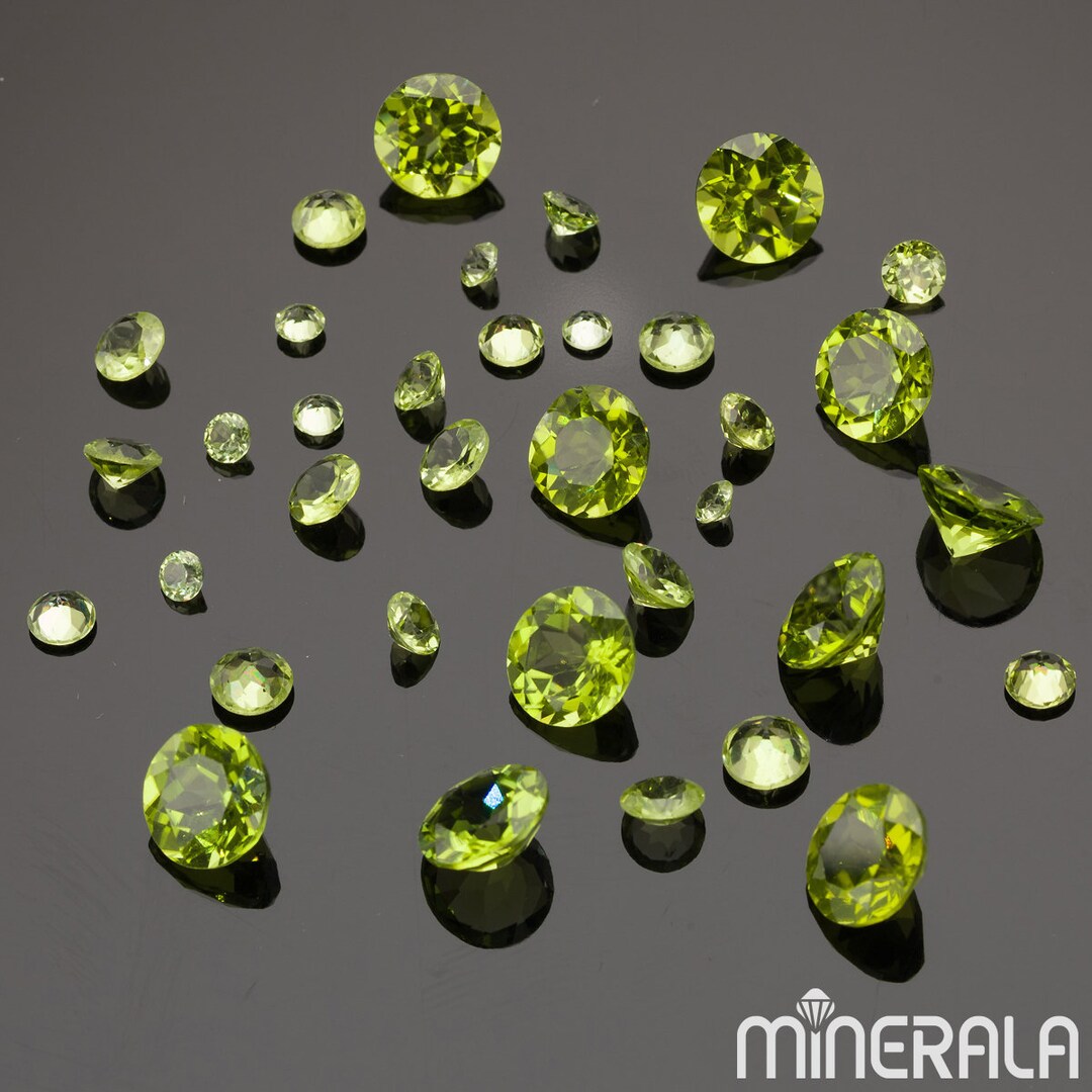 Natural Green Peridot Round Shape Faceted Loose Gemstone 1.3mm-8mm ...
