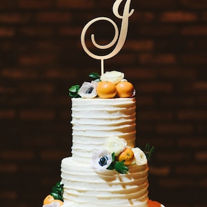 Personalized Birch Wood Wedding Cake Topper: Initial Letter - Etsy