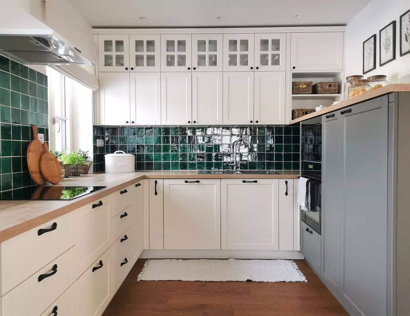 Ceramic Square Tiles Handmade Ceramics of Square Shape in Emerald Color ...