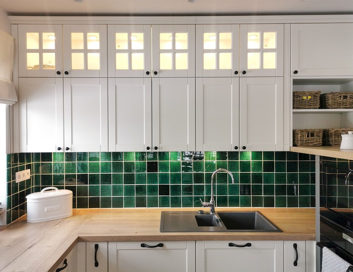 Ceramic Square Tiles Handmade Ceramics of Square Shape in Emerald Color ...