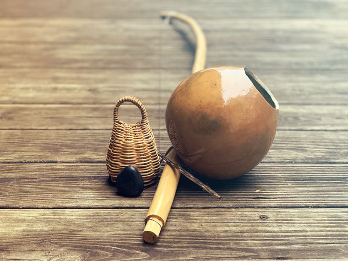 Capoeira Berimbau Médio Biriba - Etsy