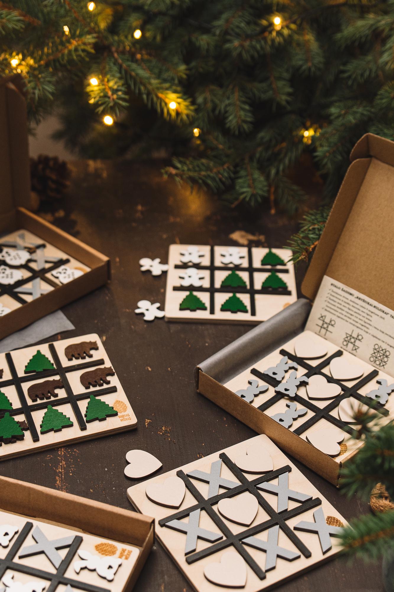 Wooden Christmas Tic Tac Toe Game: Gingerbread & Tree Travel XO - Etsy
