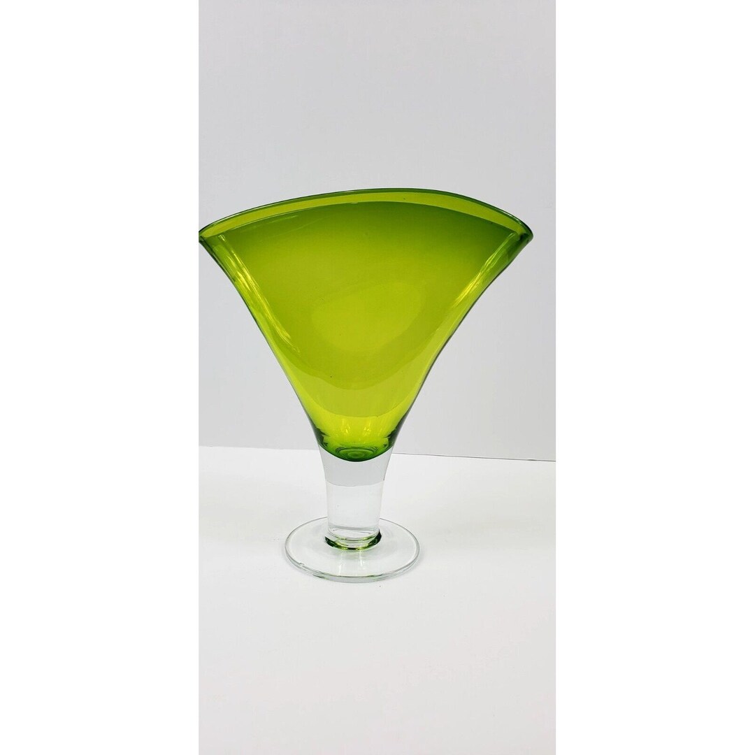 Vintage Blenko Lime Green Art Glass Fan Shaped Vase 11 Tall - Etsy
