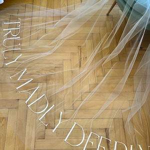 Custom Embroidery Veil, Monogram Wedding Veil With Embroidered Phrases ...