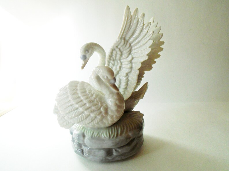 Swan Lake Moving Figures Music Box Swan Lake Tchaikovsky - Etsy