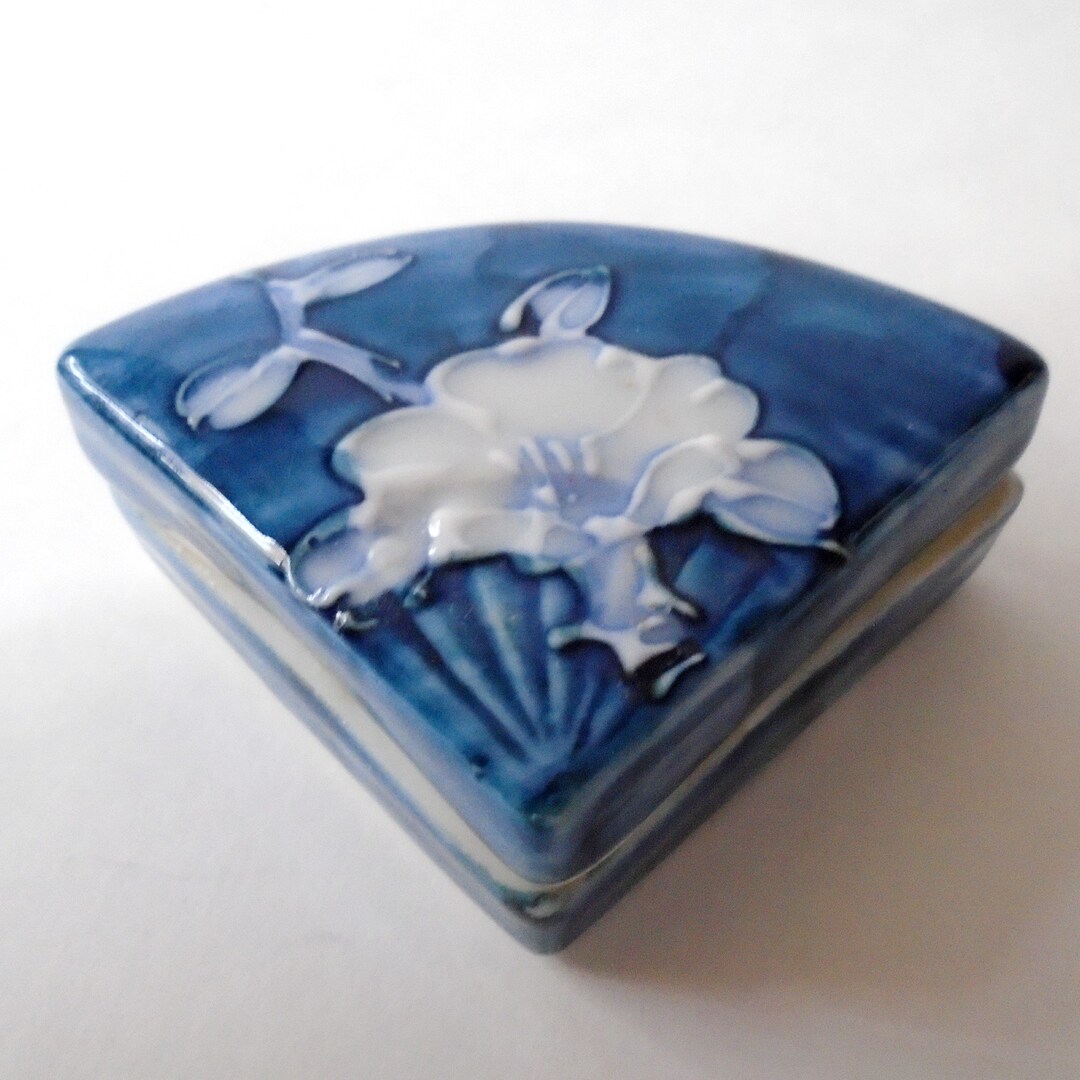 Japanese Porcelain Fan Shaped Box, Blue Glazed Flower Asian Fan ...