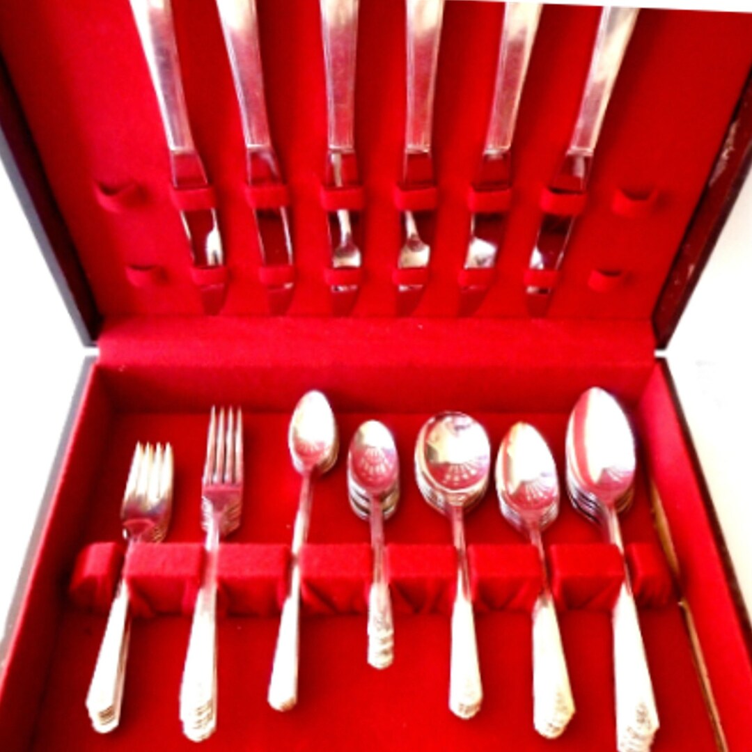 ONEIDA Silverware 6 Place Settings Chest LINDA Pattern, 54 Piece ONEIDA ...