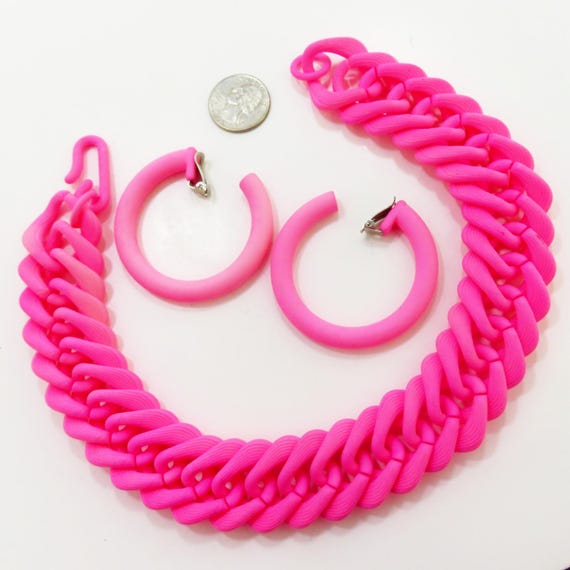 Big Hot Pink Acrylic Chain Necklace and Hoop Clip Ear… - Gem
