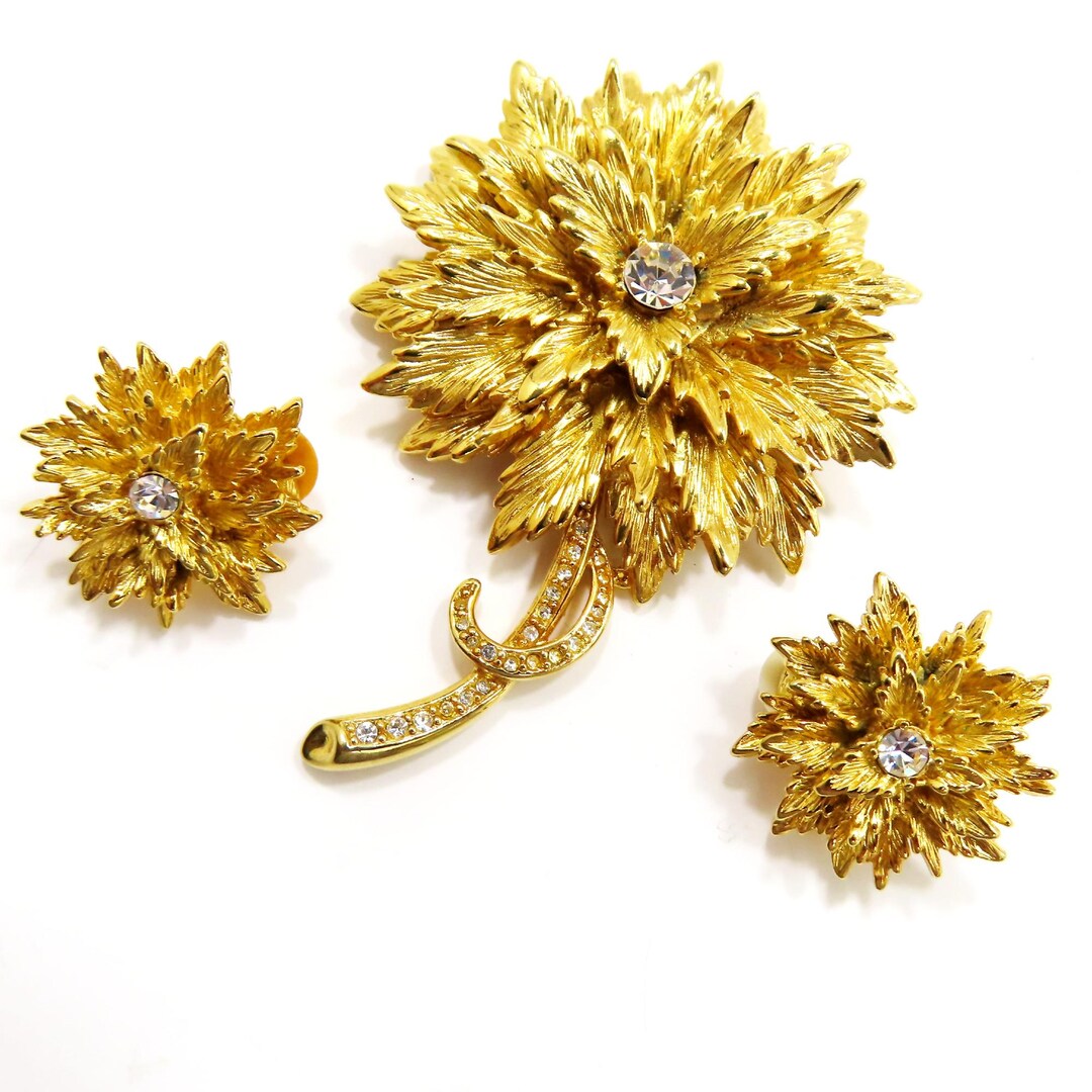 ERWIN PEARL Gold Layered Flower Rhinestone Center Brooch and Earrings ...