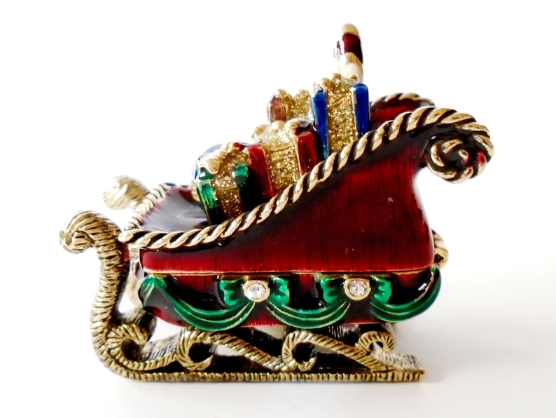 Give Christmas Trinket Boxes And Surprise Someone Special