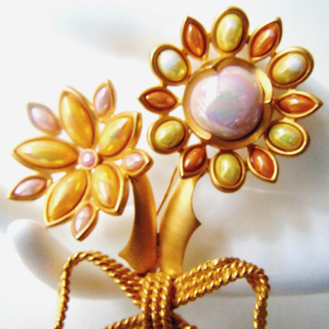 HUGE Jay Strongwater Pin, JAY STRONGWATER Matte Gold Plated Flower ...