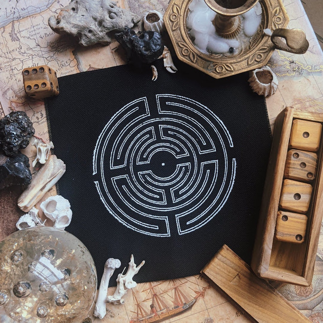 Labyrinth Maze Patch // Medieval Emblem Art Printed on Canvas for ...