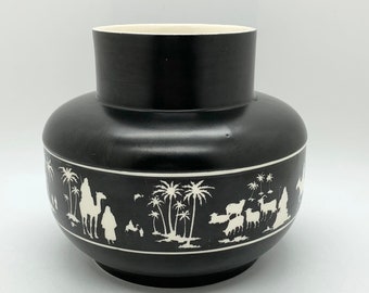 Falcon Ware Vase - Etsy