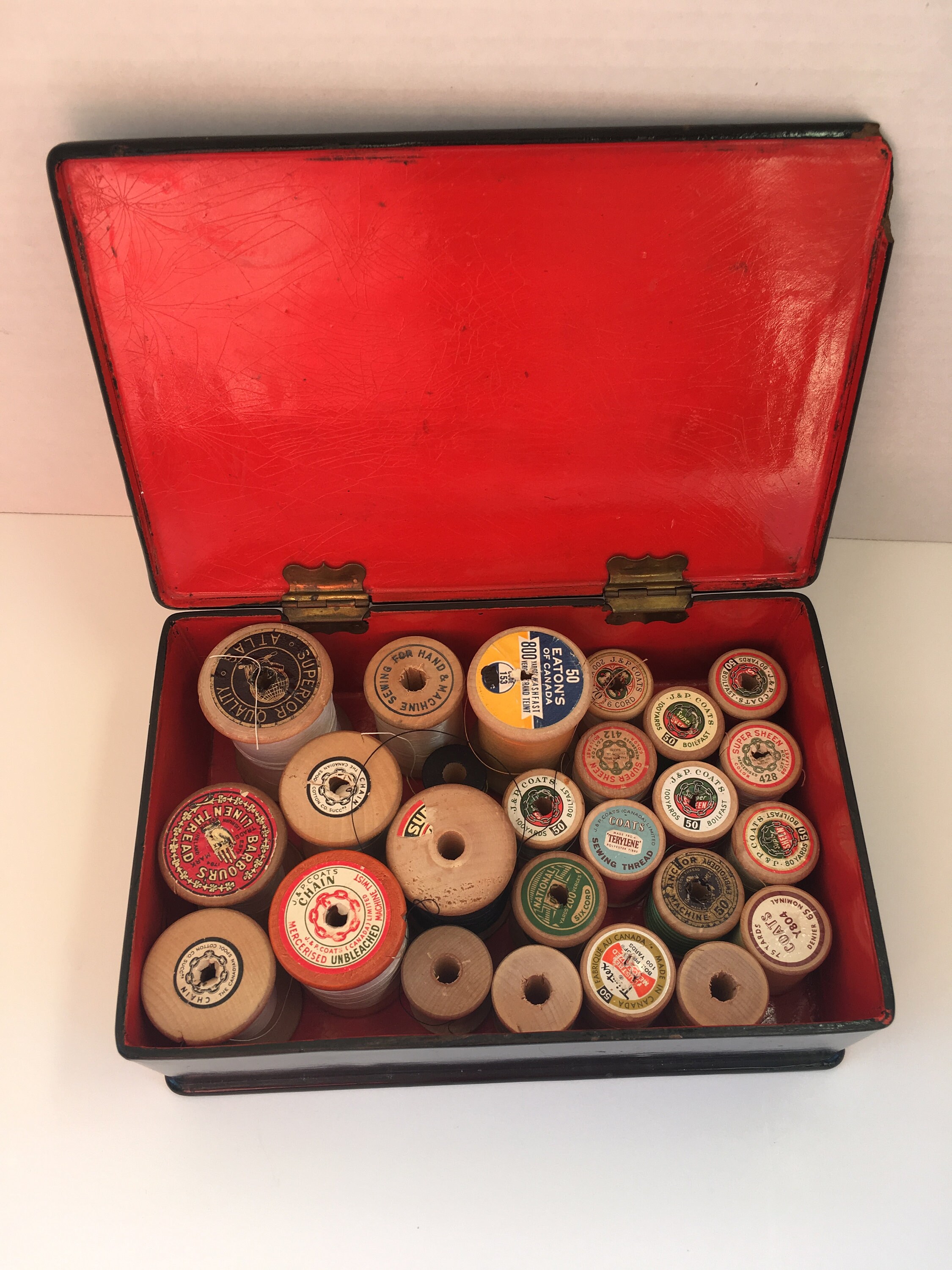 Vintage Lacquer Ware Box Grandmas thread box comes with | Etsy