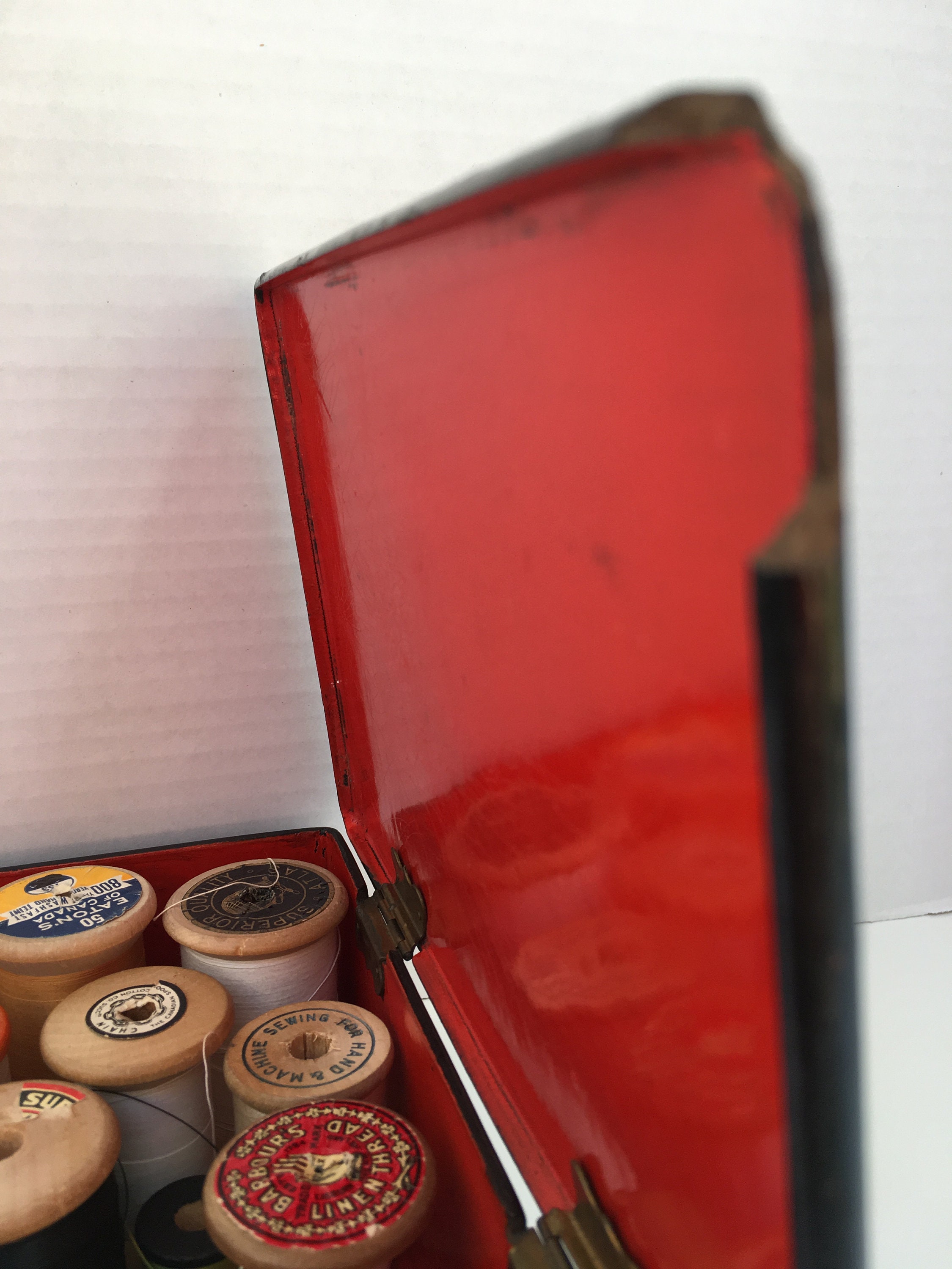 Vintage Lacquer Ware Box Grandmas thread box comes with | Etsy