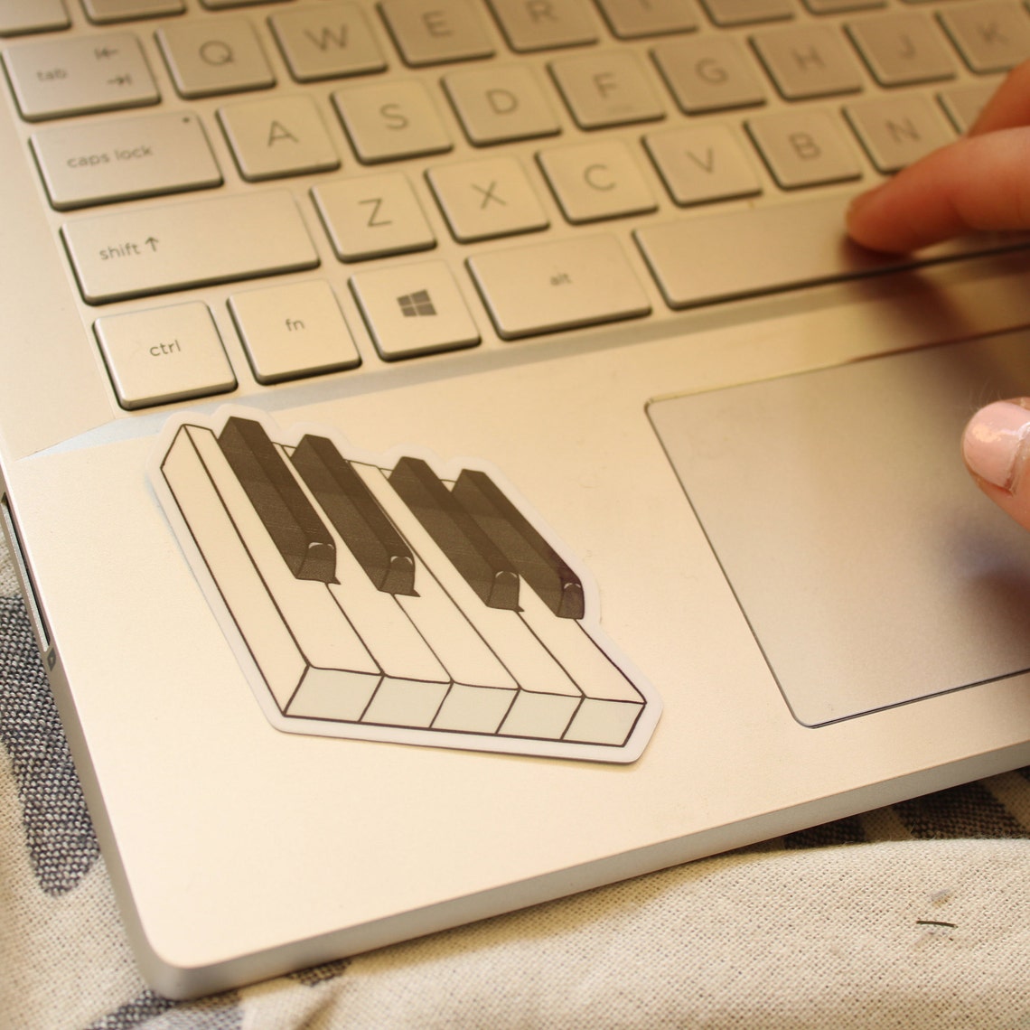 Piano Keys Vinyl Sticker | Cute Aesthetic Band Keyboard Laptop Decal - Etsy