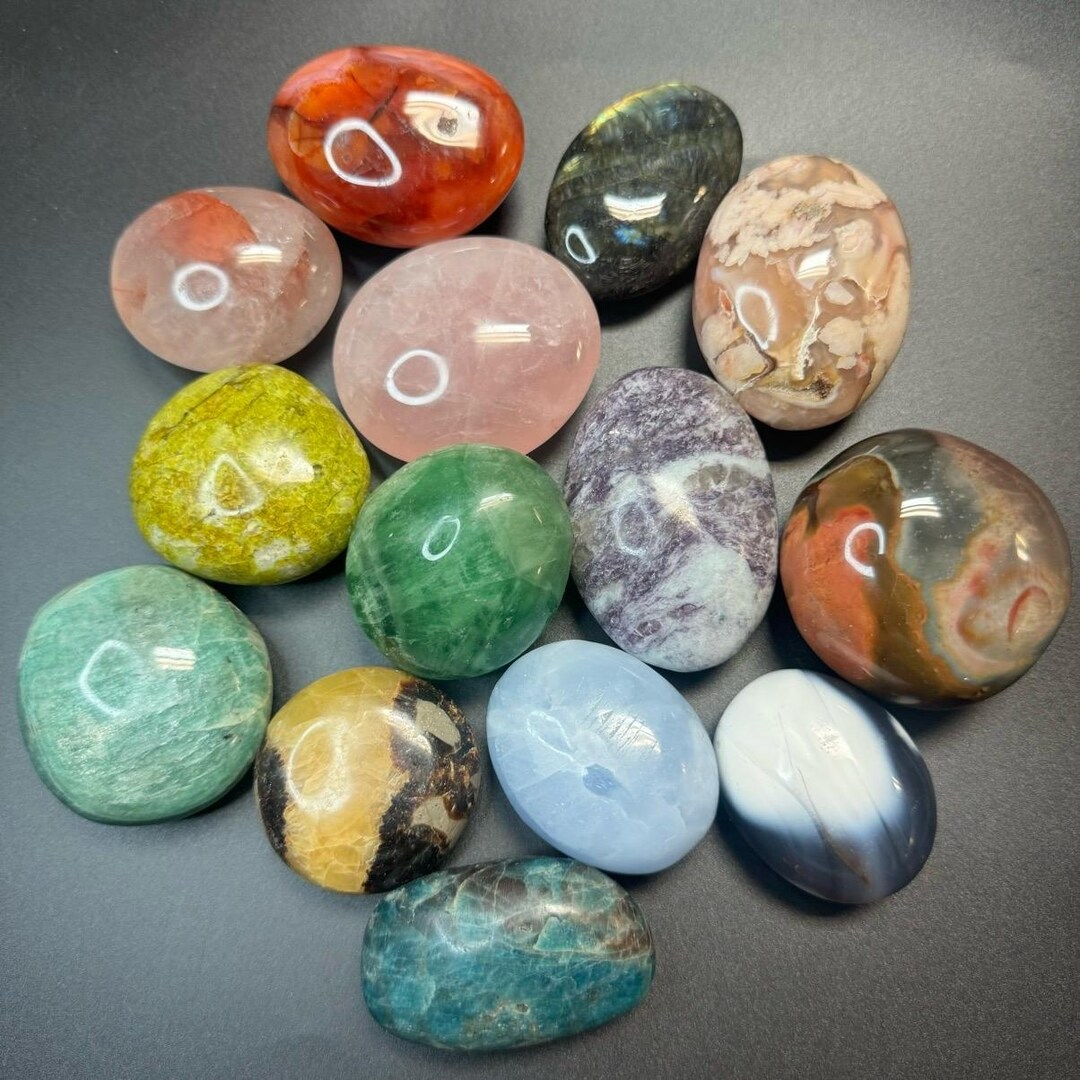 Natural Crystal Palm Stone, Affordable Crystal Palm, Gemstone Palm ...