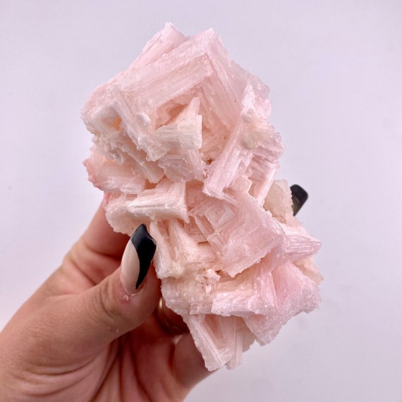 Pink halite store