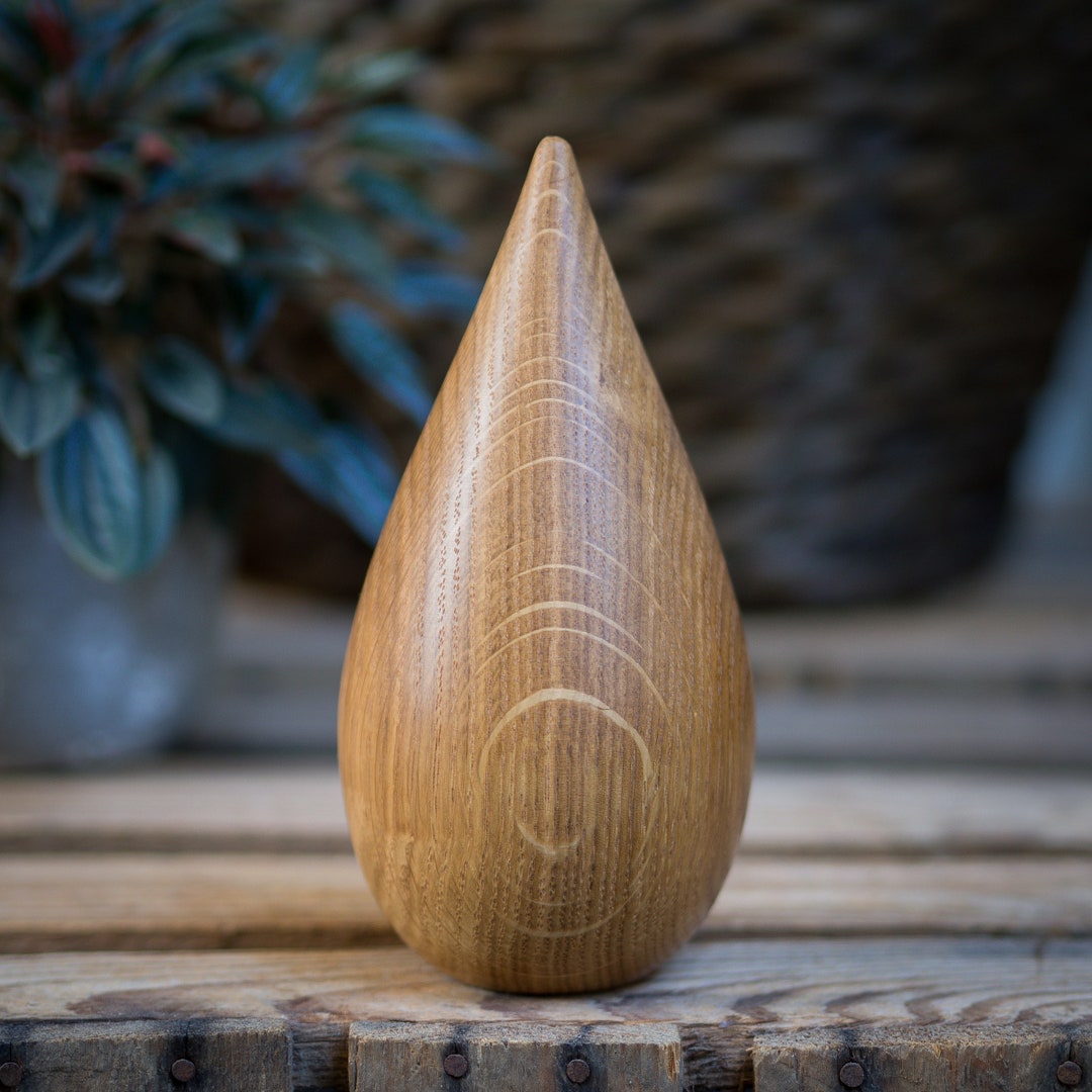 Wooden Keepsake Cremation Urn. Keep a Token of a Loved Ones Ashes in an ...