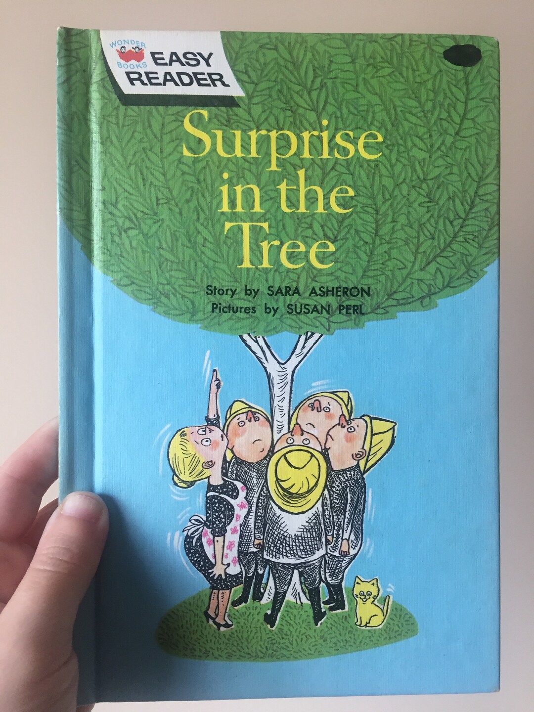 1962 Surprise in the Tree Story by Sara Asheron, Pictures by Susan Perl ...