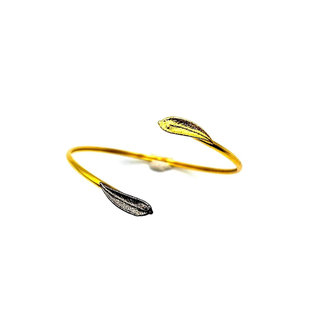 Nature-inspired, Unique Botanical Bracelet With Real Plants Encased in ...