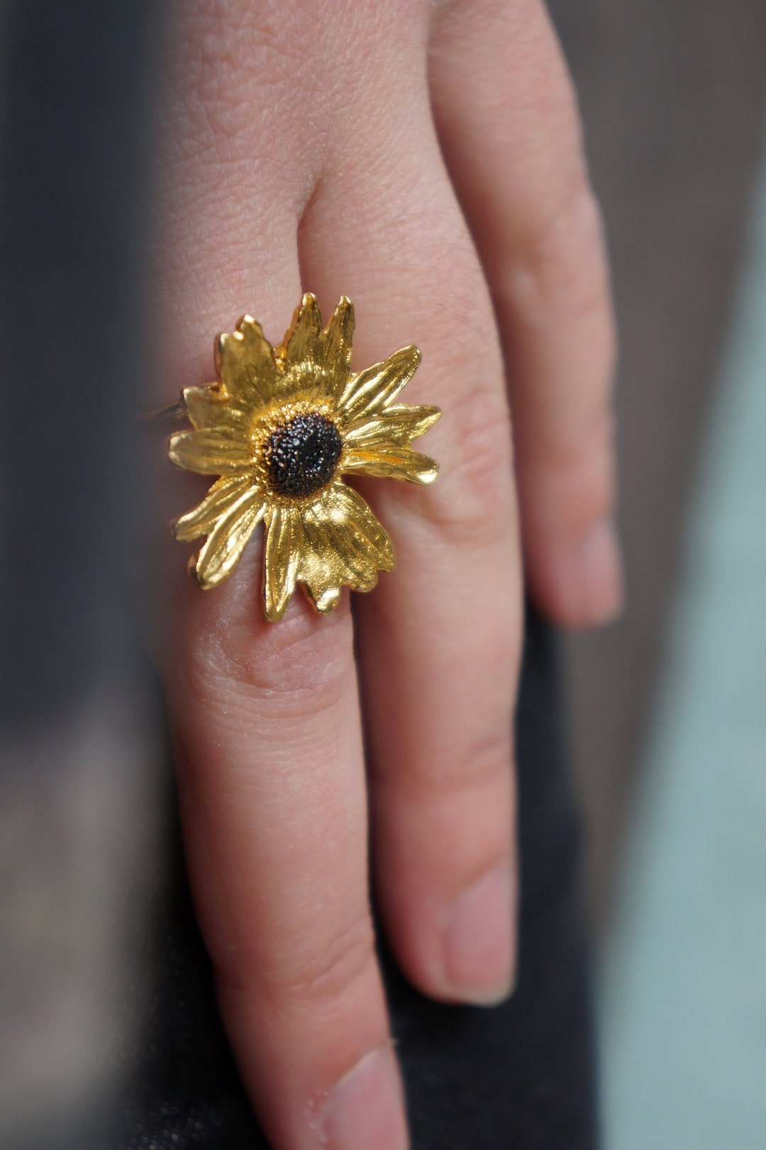 Real Daisy Ring 14k Gold Plated in Sterling Recycled Silver 925 & Black ...