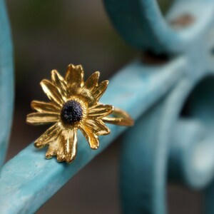 Real Daisy Ring 14k Gold Plated in Sterling Recycled Silver 925 & Black ...