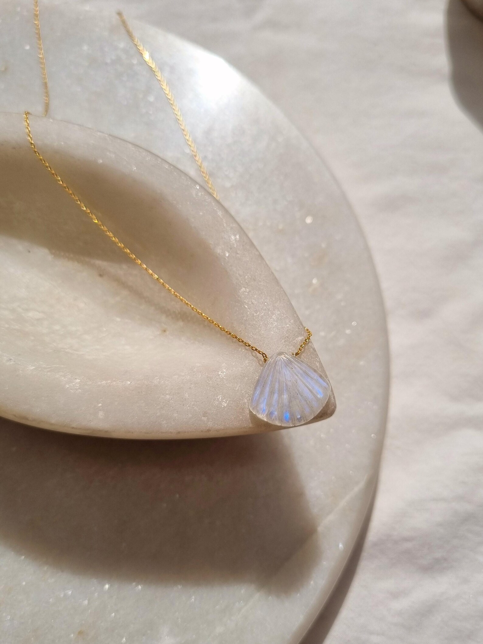 Sankha - Rainbow Moonstone Shell Pendant - Etsy