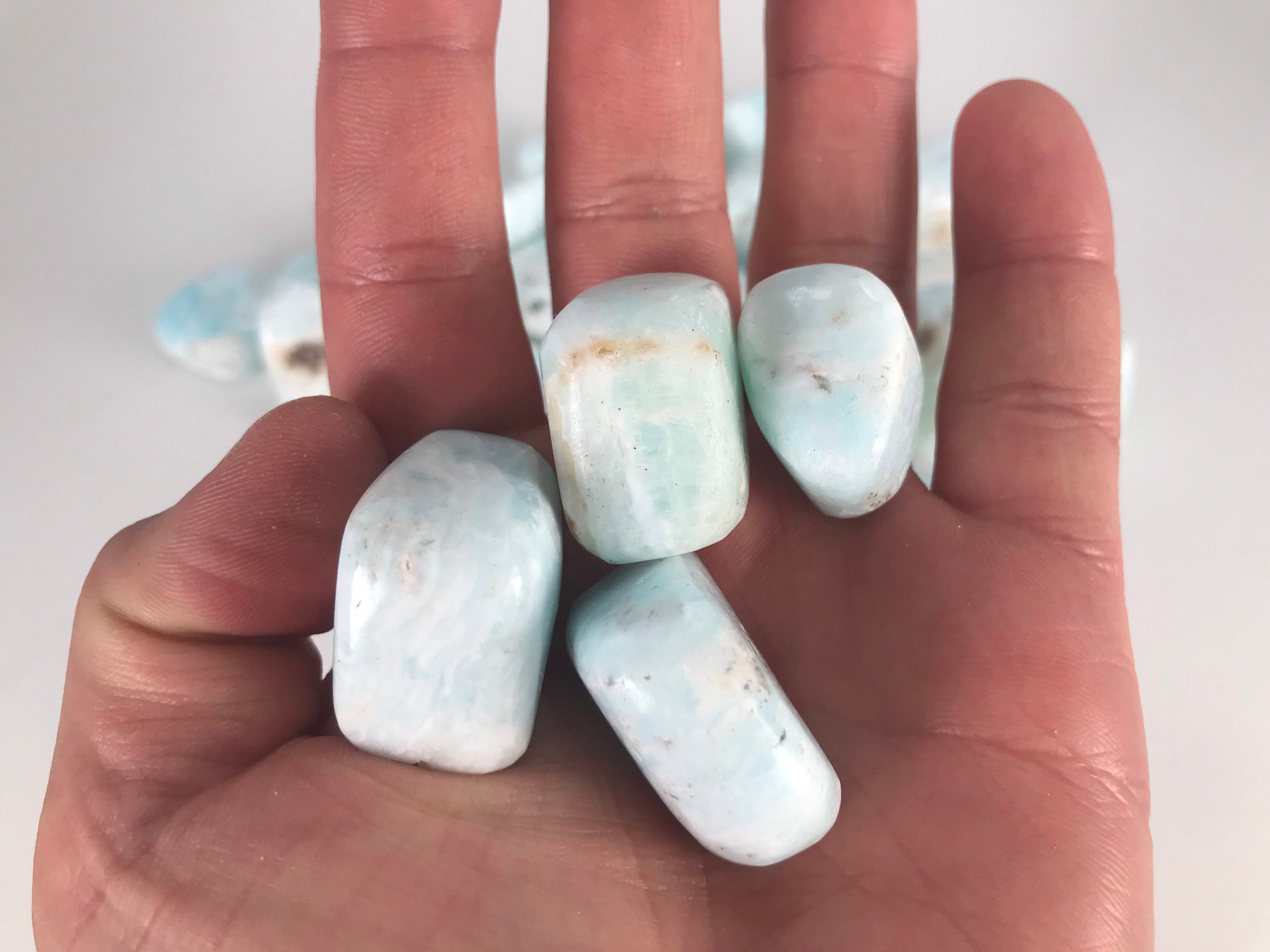 XL Caribbean Calcite Tumble Stones / Blue Ocean Crystal / - Etsy Norway