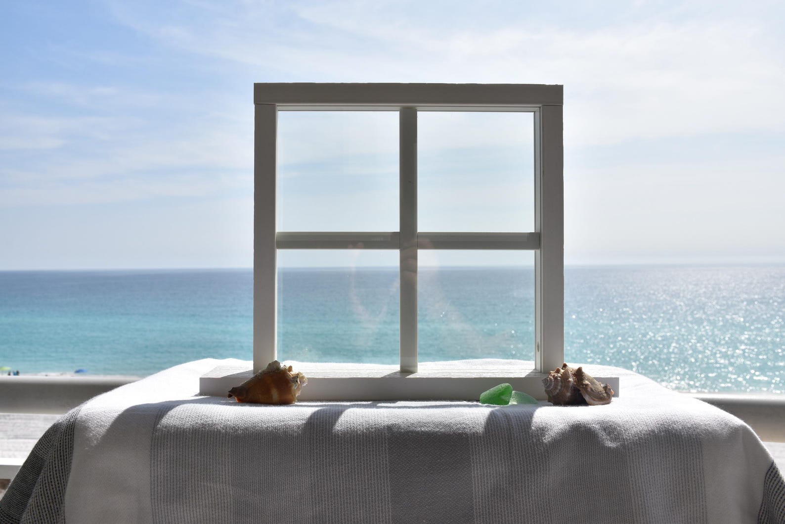 Wanderer Stand up Sea and Beach Glass Display Window With Dividers-4 ...