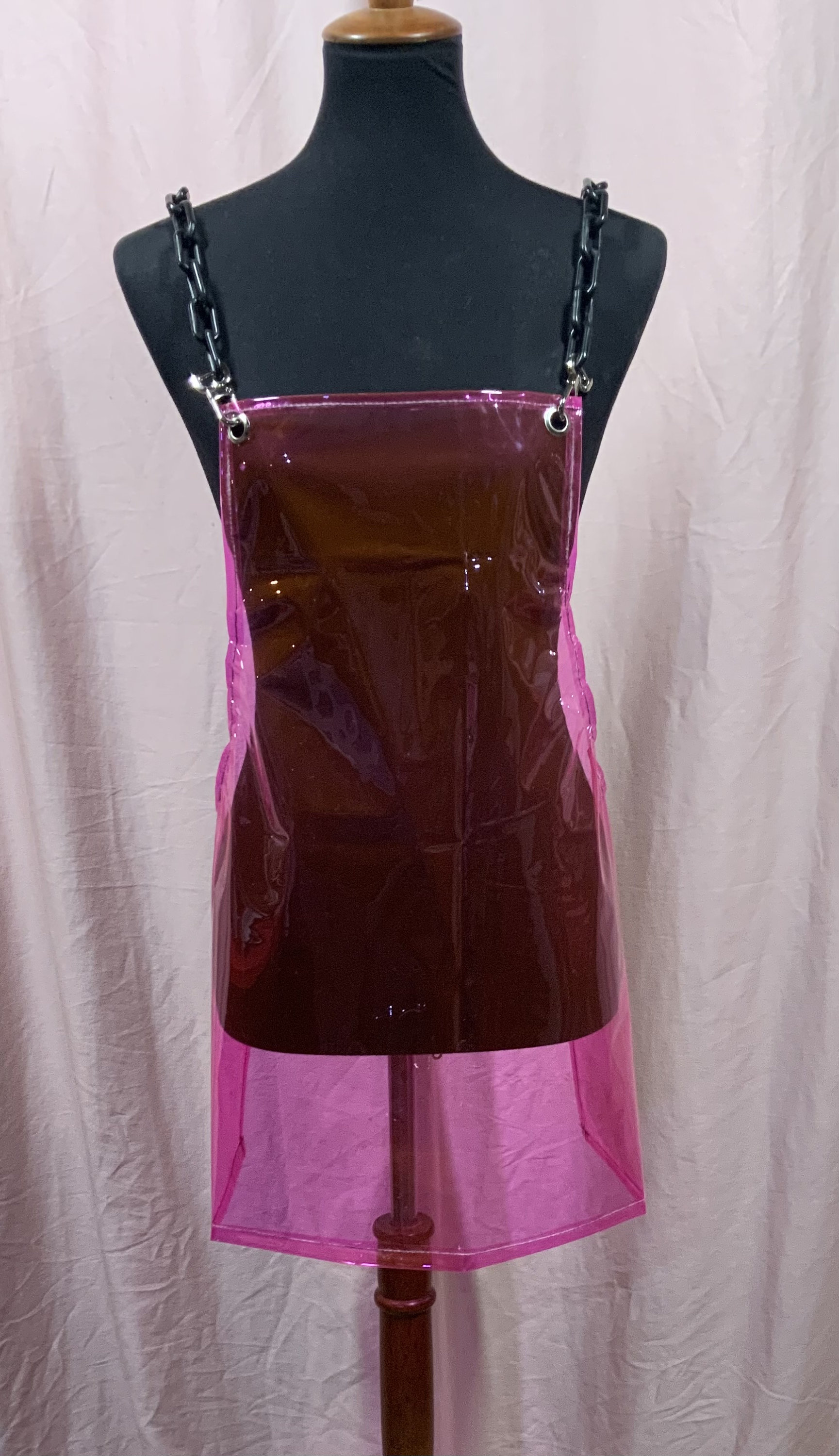 Custom Vinyl Aprons Aprons With Chain Links - Protective and Stylish ...