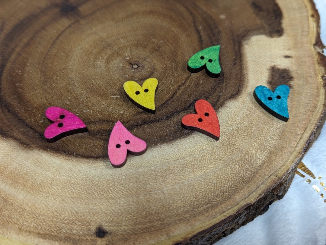 Dyed Wood Heart Design Sewing Buttons - Embellishments - Craft Supply ...