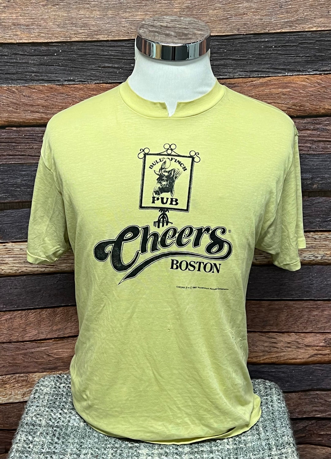 Vintage 1980s Cheers TV Television Yellow Crewneck Tee Top Shirt ...