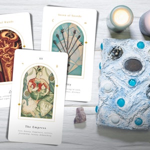 Minimalist Thoth Tarot Cards, Thoth Tarot Cards With Keywords, Aleister ...