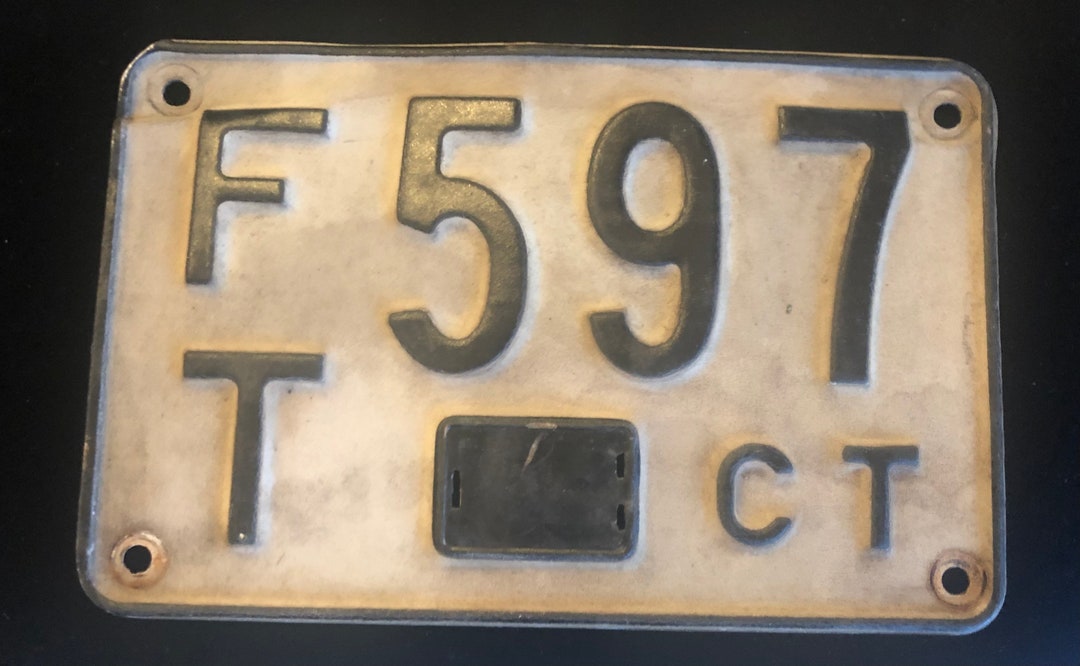 Vintage Original 1940s Connecticut License Plate in Good Condition - Etsy