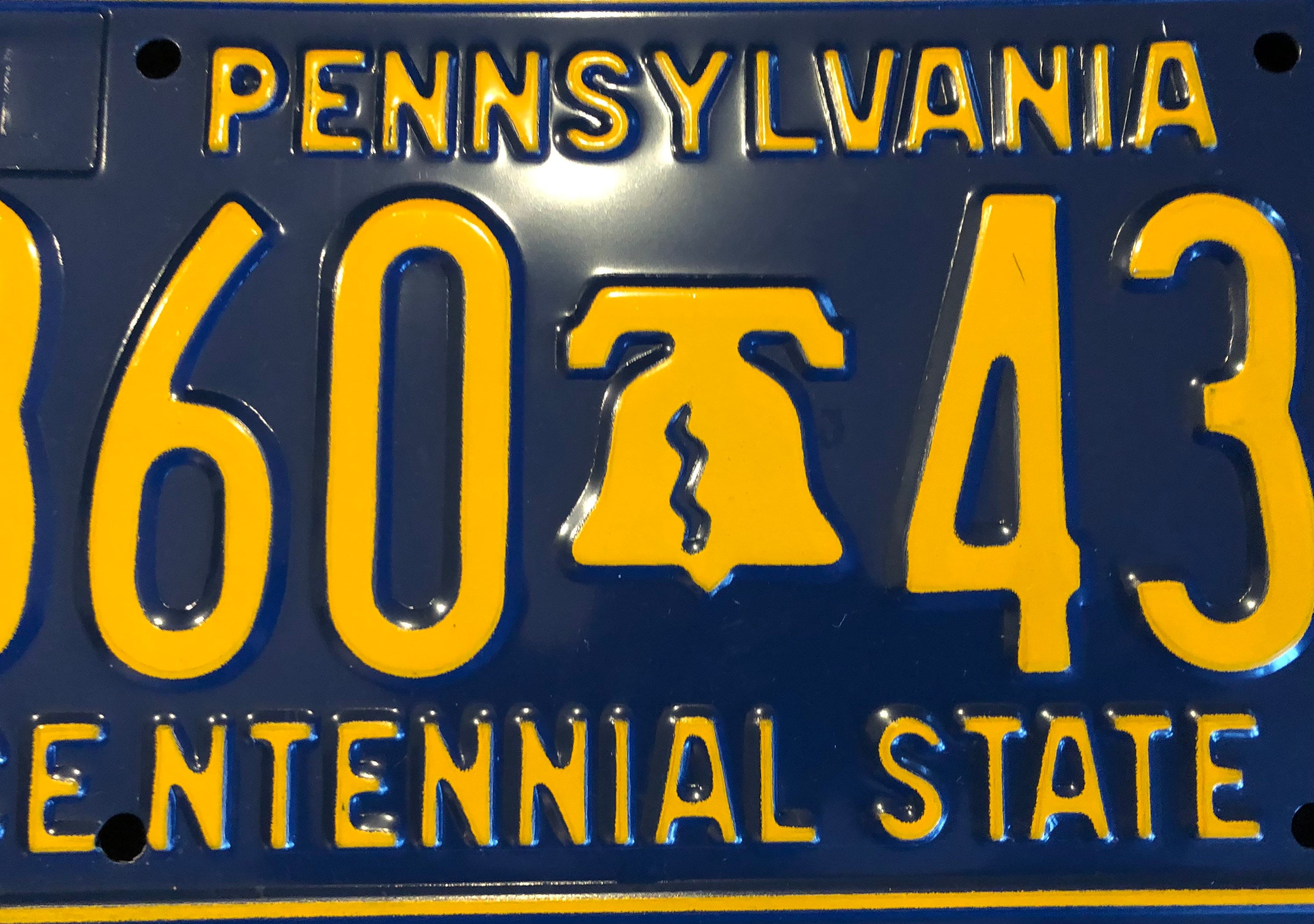 Beautiful 1971 PA (liberty Bell) Bicentennial State ‘76 License Plate ...