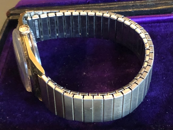 Vintage Waltham 17 Jewel Unisex Wrist Watch in Excel… - Gem