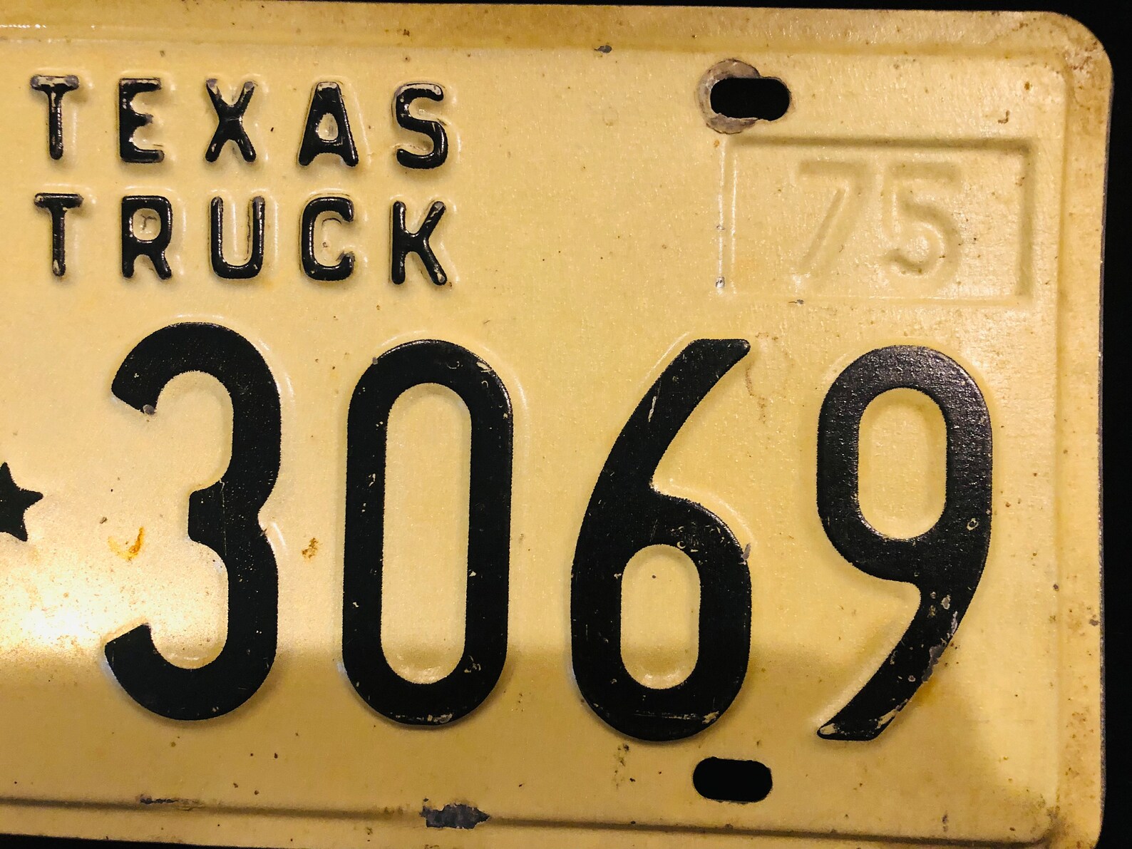 Vintage Original 1975 Texas Truck License Plate - Etsy