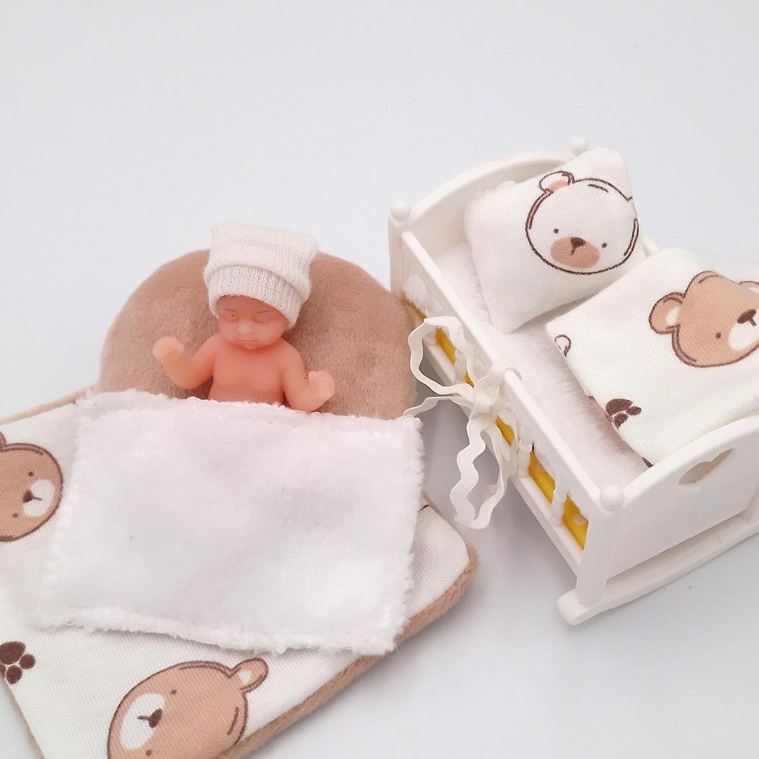 Mini Zuru Baby 2.5 Inch Silicone Reborn Doll Cosy Nursery Set Bedding ...
