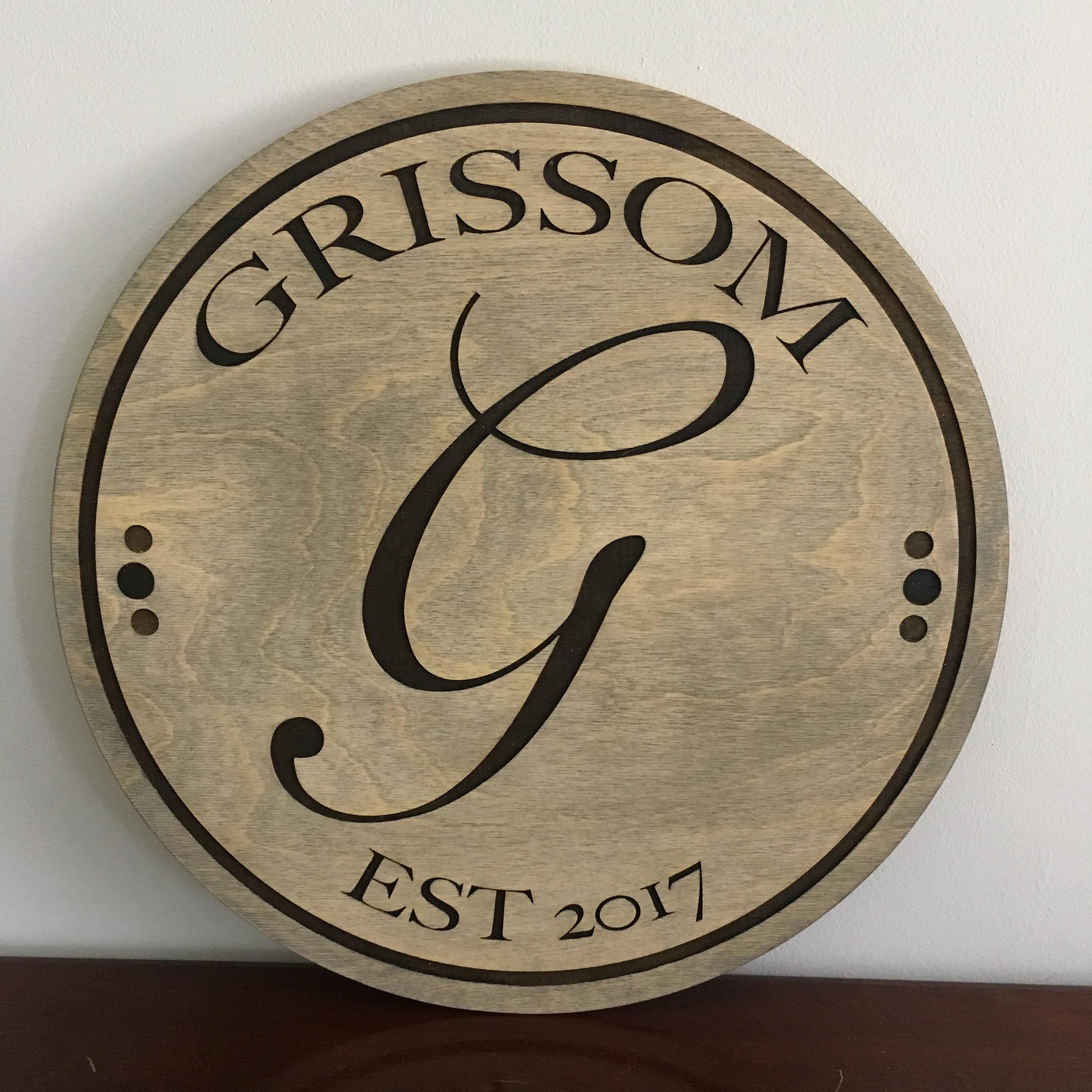 Customized Wooden Family Sign, Family Name Round Sign, Housewarming ...