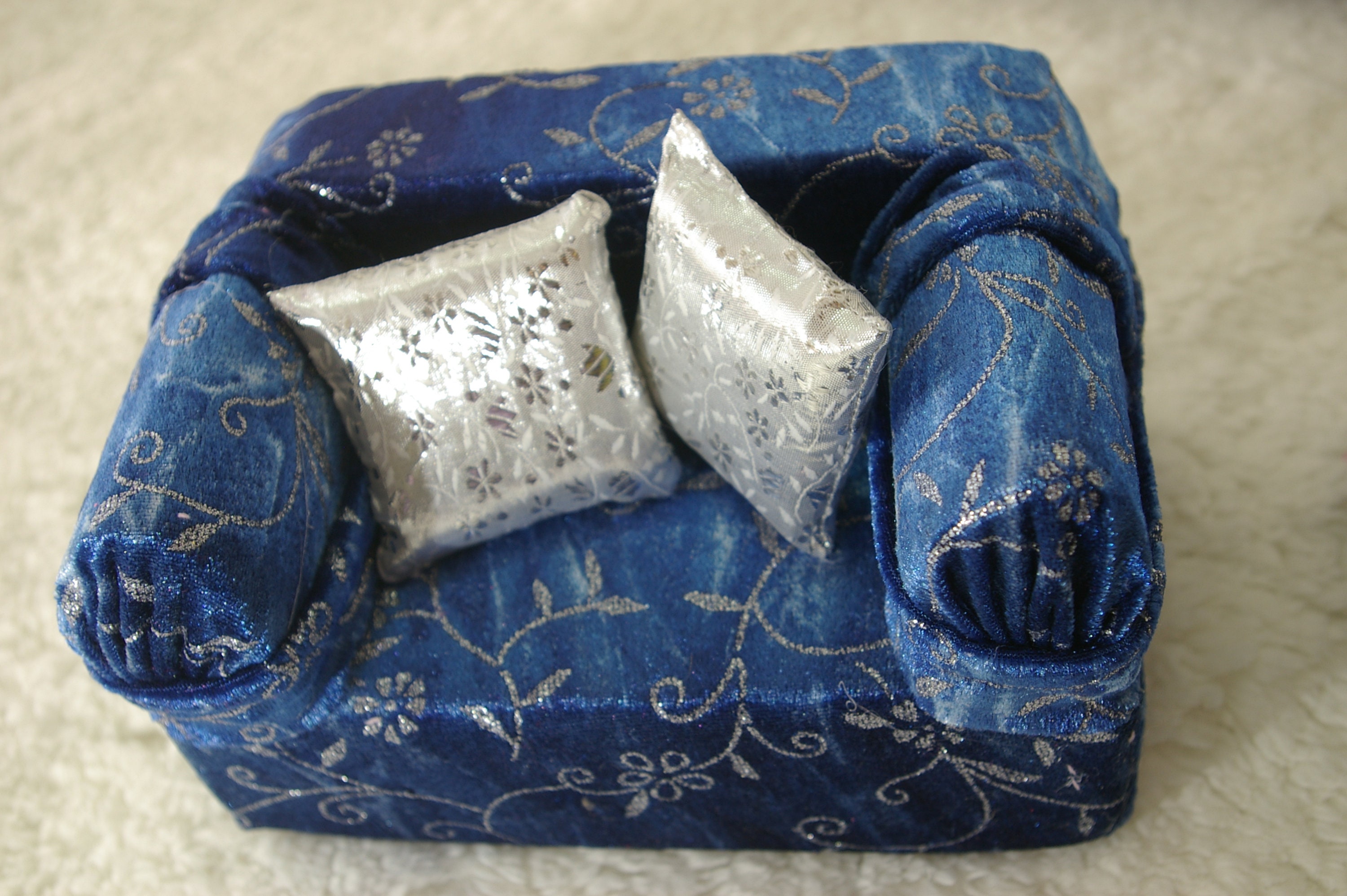 Deluxe Sofa Set blueberry Silver Frosting - Etsy