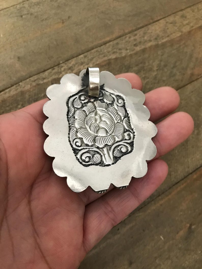 Labradorite Carved Lion Pendant Set With Labradorite, Handcrafted ...