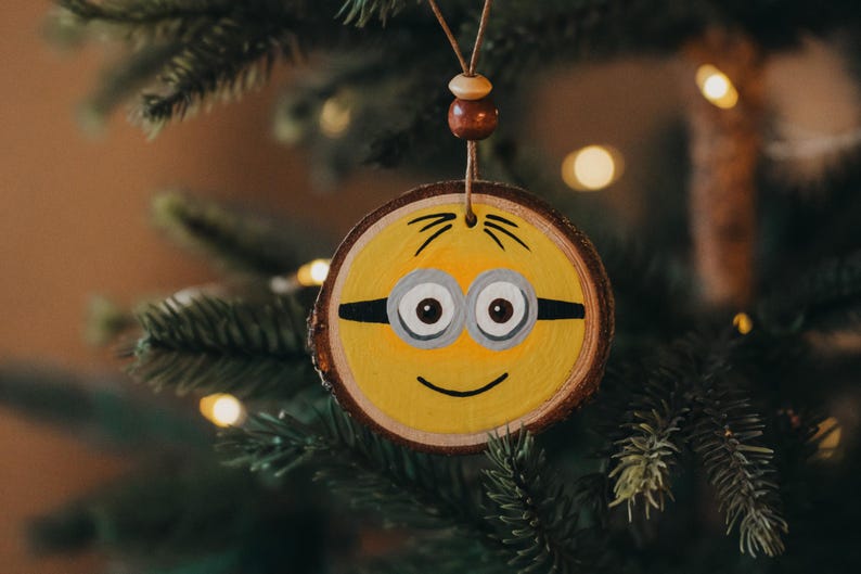 Rustic Wood Round Hand Painted Christmas Ornament - Minion - Etsy