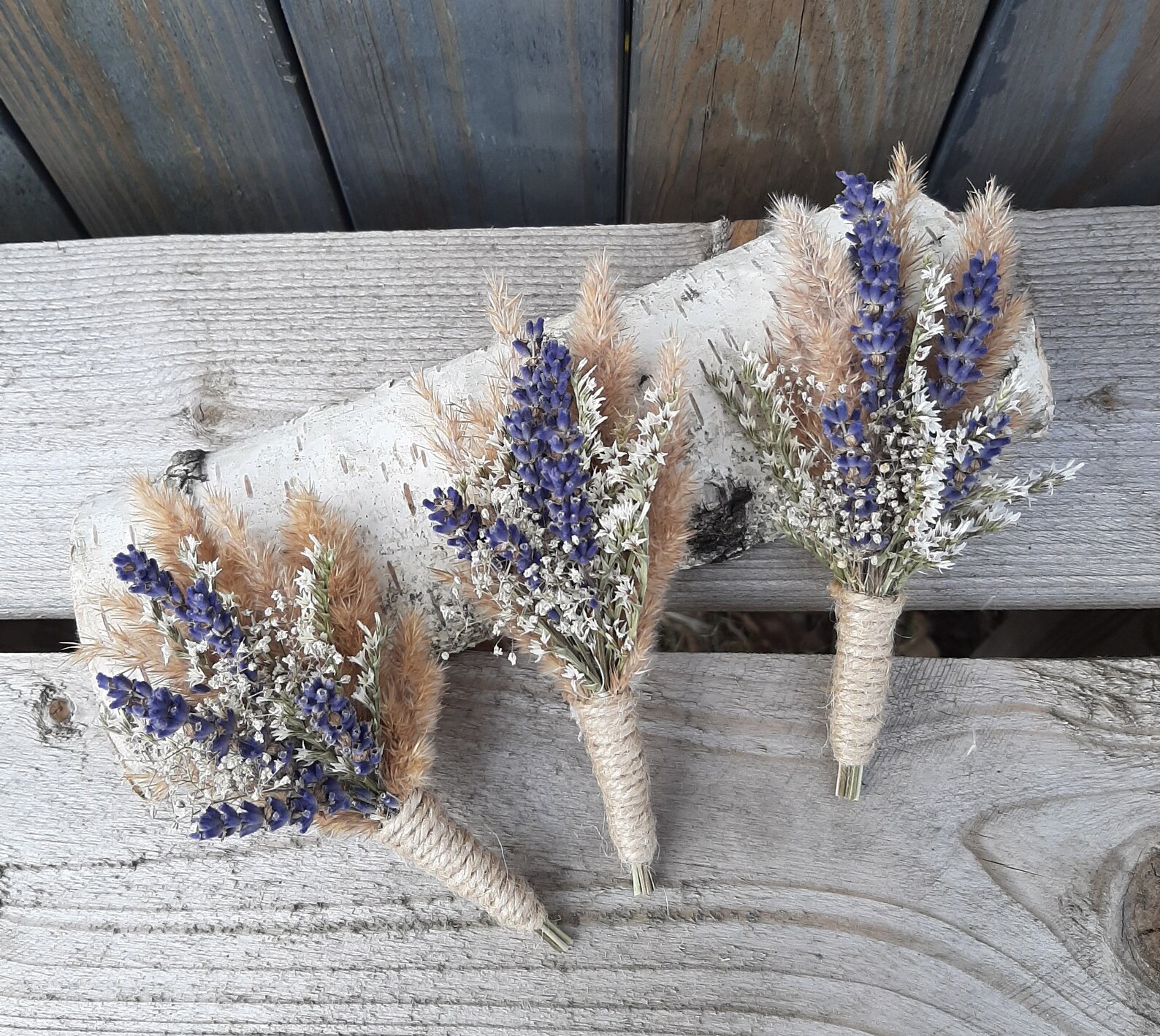 Lavender Boutonnieres Bridegrooms Flowers Grooms Buttonhole - Etsy
