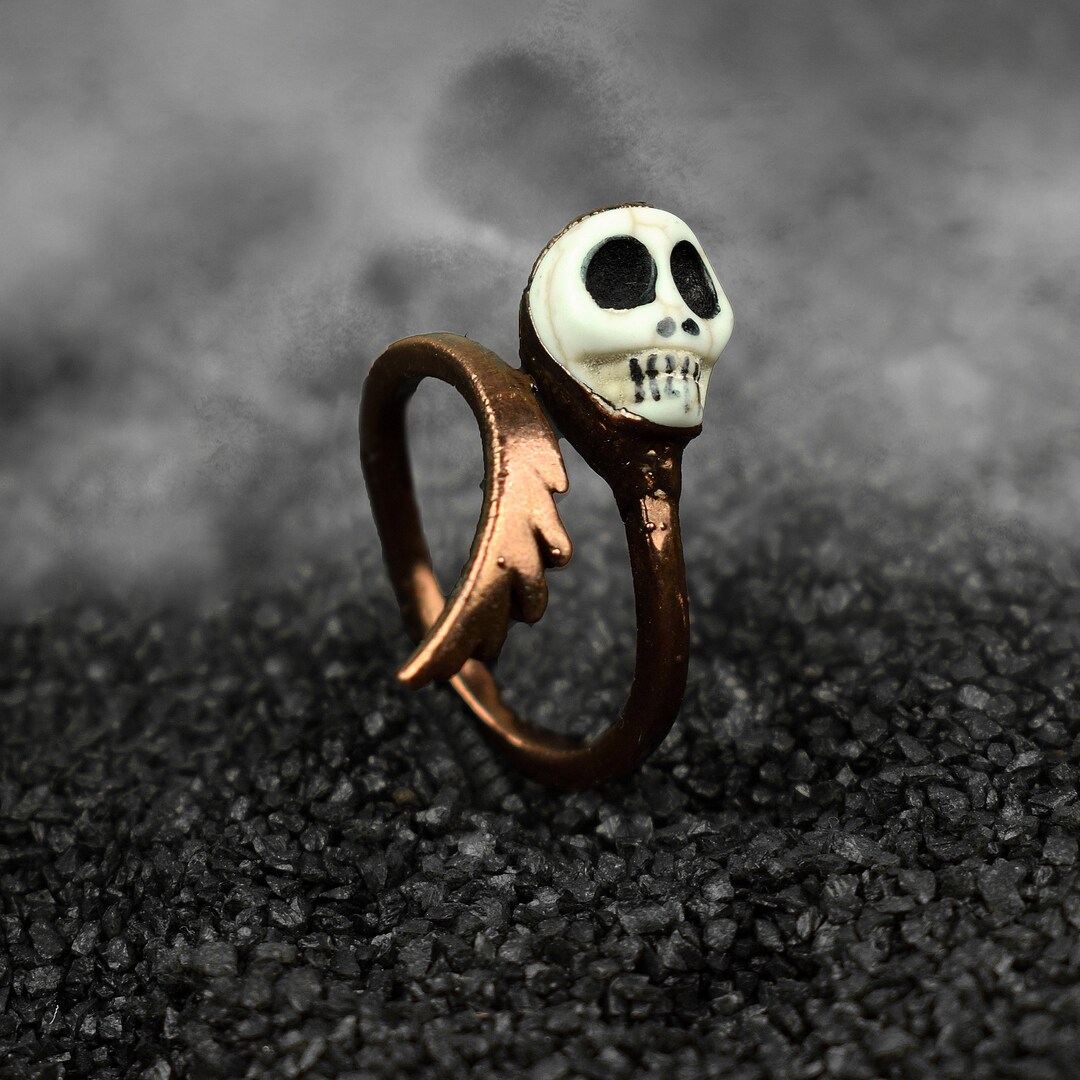 Horror Looking Vintageskull Ring Scary Skull Ring Horror Party Ring ...