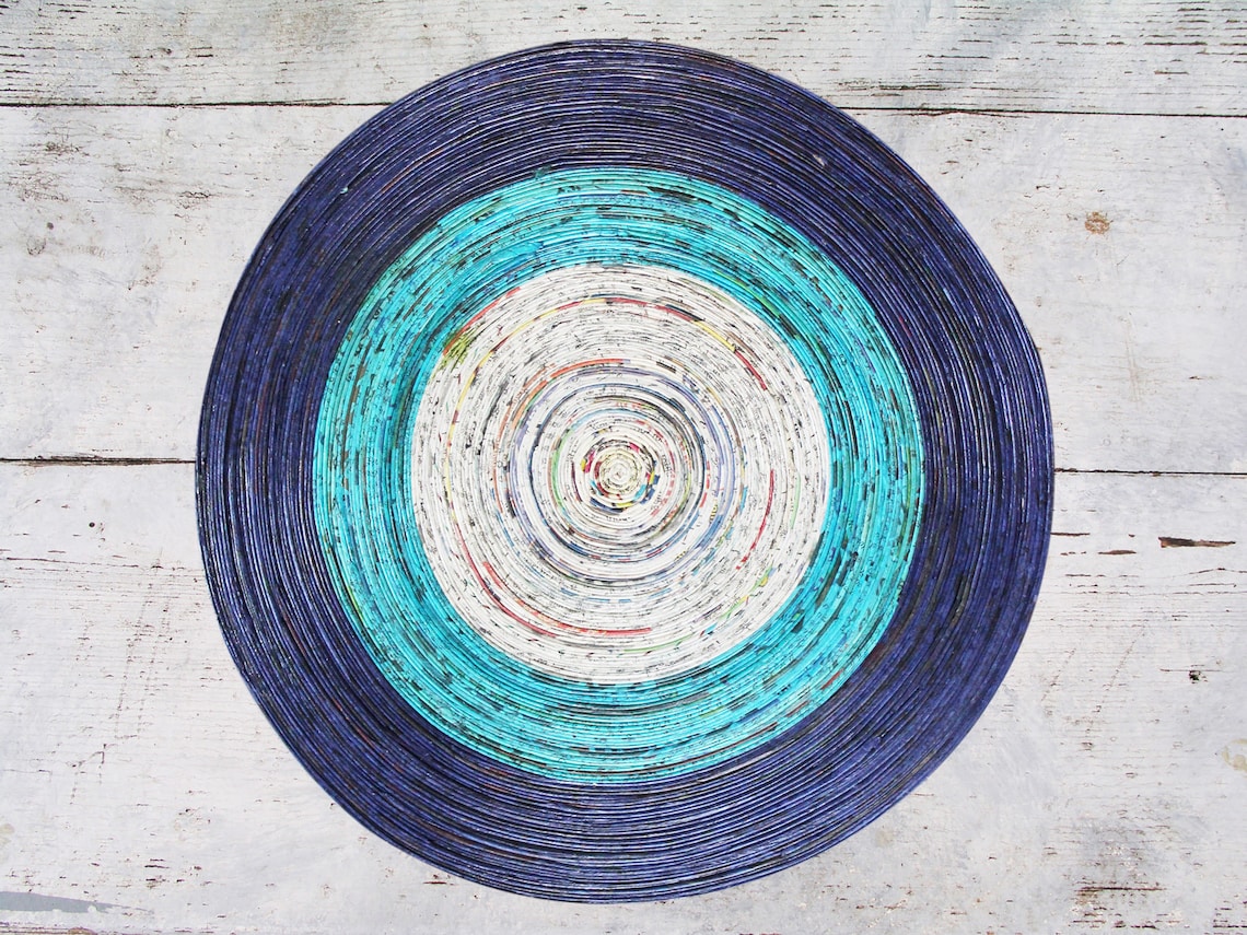 Newspaper Table Mat Round Large 7 Colours | Etsy