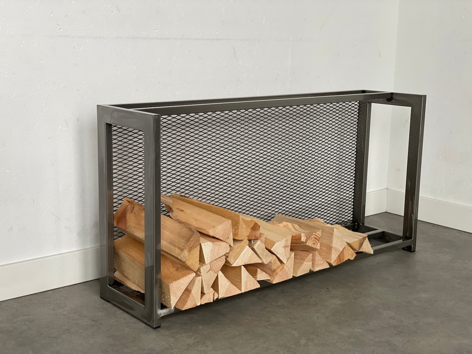 ELEGANT FLAT FIREWOOD Rack With Steel Mesh/ Horizontal Firewood Rack ...
