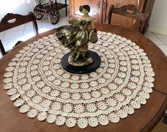 Crochet Table Centerpiece - Etsy UK